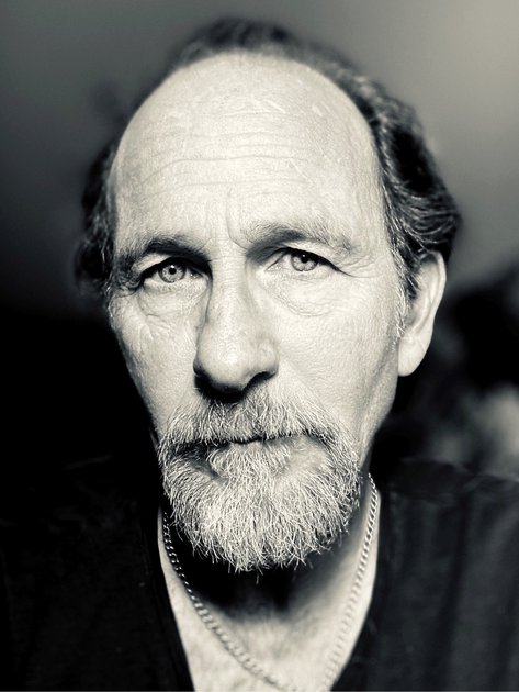 Paul Kaye | CVGG